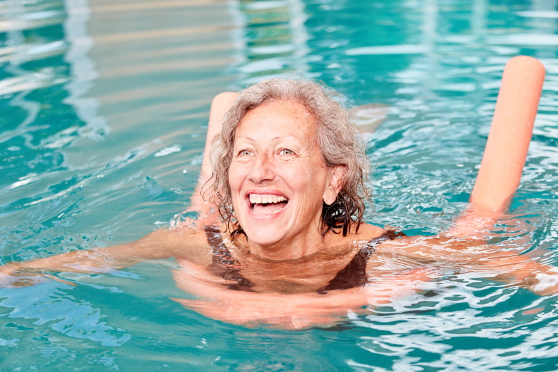 Swimming With a Stoma: The Right Ostomy Swimwear